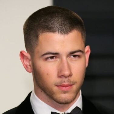 Cortes de Cabelo Masculino Curto: 30+ Estilos Modernos para 2026